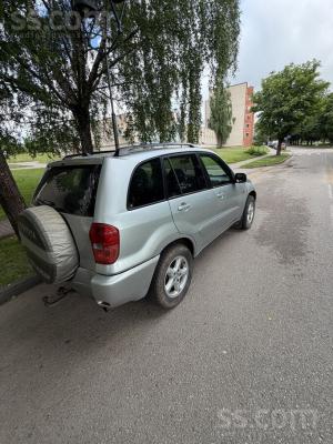 Серый Тойота РАВ 4 2003 в Даугавпилс, объемом двигателя 2.00 л и пробегом 315 тыс. км за 1600 €, фото 3 на AUTOMOTO.COM.LV