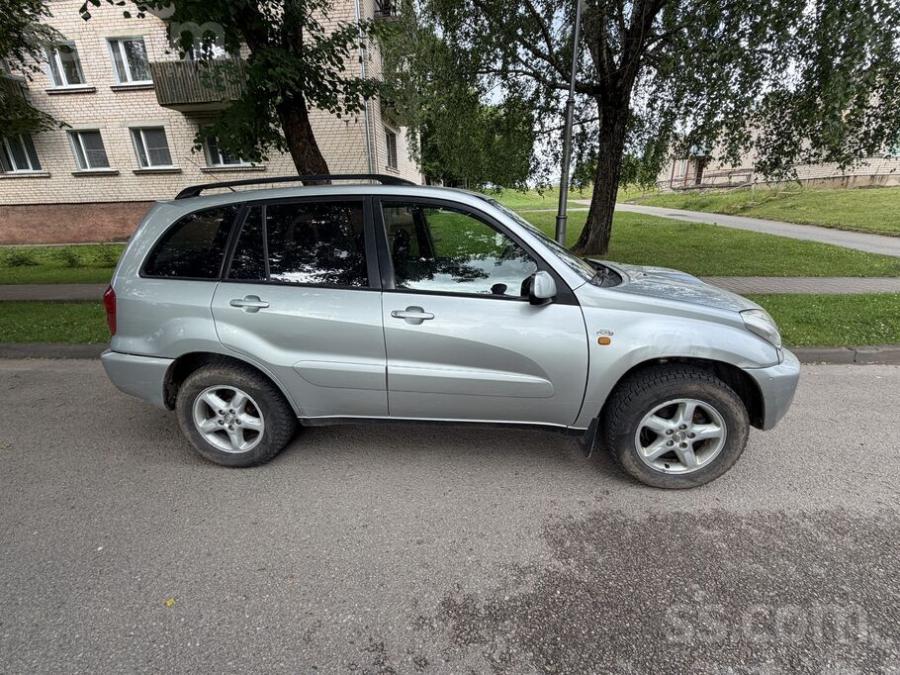 Серый Тойота РАВ 4 2003 в Даугавпилс, объемом двигателя 2.00 л и пробегом 315 тыс. км за 1600 €, фото 4 на AUTOMOTO.COM.LV