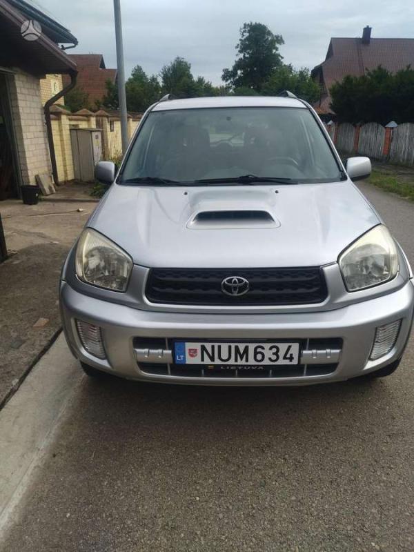 Pelēks Toyota RAV4 2003 Druskininkai, ar dzinēja tilpumu 2.00 L un nobraukumu 347 tūkst. km par 3350 €, foto 1 vietnē AUTOMOTO.COM.LV