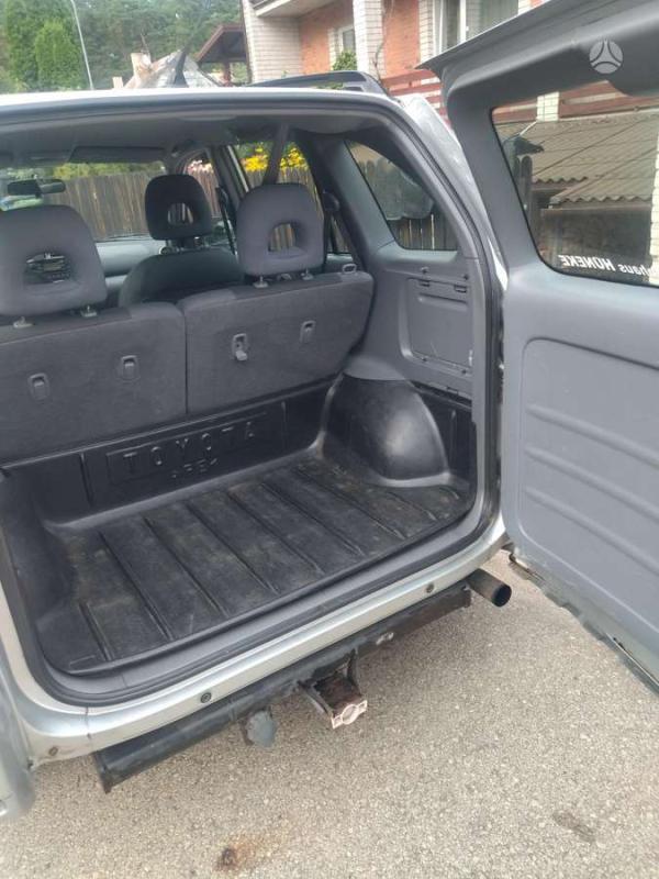 Pelēks Toyota RAV4 2003 Druskininkai, ar dzinēja tilpumu 2.00 L un nobraukumu 347 tūkst. km par 3350 €, foto 4 vietnē AUTOMOTO.COM.LV