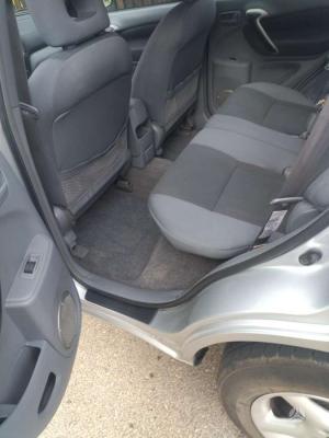Pelēks Toyota RAV4 2003 Druskininkai, ar dzinēja tilpumu 2.00 L un nobraukumu 347 tūkst. km par 3350 €, foto 8 vietnē AUTOMOTO.COM.LV