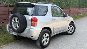 Pelēks Toyota RAV4 2003 Viļņa, ar dzinēja tilpumu 2.00 L un nobraukumu 180 tūkst. km par 2100 €, foto 13 vietnē AUTOMOTO.COM.LV