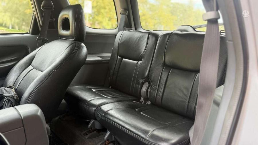 Pelēks Toyota RAV4 2003 Viļņa, ar dzinēja tilpumu 2.00 L un nobraukumu 180 tūkst. km par 2100 €, foto 16 vietnē AUTOMOTO.COM.LV