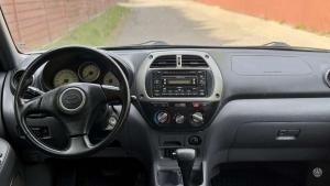 Pelēks Toyota RAV4 2003 Viļņa, ar dzinēja tilpumu 2.00 L un nobraukumu 180 tūkst. km par 2100 €, foto 19 vietnē AUTOMOTO.COM.LV