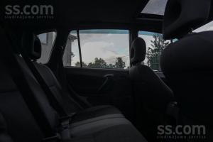 Grey Toyota RAV4 2003 in Riga, with an engine capacity of 2.00 L and mileage of 200 thousand km for 2990 €, photo 13 on AUTOMOTO.COM.LV