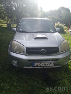 Pelēks Toyota RAV4 2004 Bauska, ar dzinēja tilpumu 2.00 L un nobraukumu 290 tūkst. km par 600 €, foto 4 vietnē AUTOMOTO.COM.LV