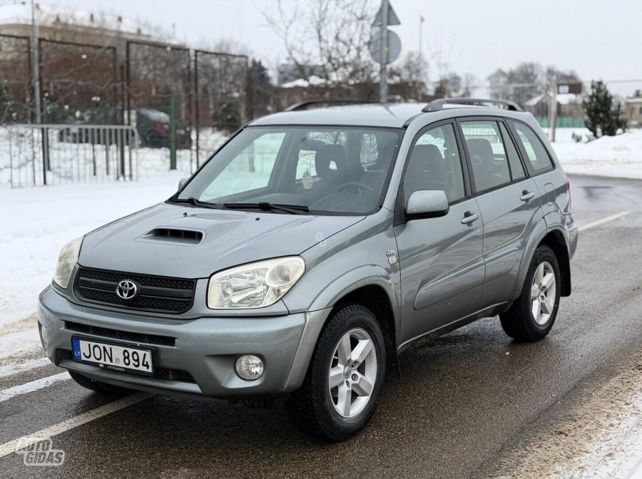 Pelēks Toyota RAV4 2004 Viļņa, ar dzinēja tilpumu 2.00 L un nobraukumu 352 tūkst. km par 2350 €, foto 6 vietnē AUTOMOTO.COM.LV