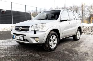 Grey Toyota RAV4 2004 in Tallinn, with an engine capacity of 2.00 L and mileage of 255 thousand km for 3999 €, photo  on AUTOMOTO.COM.LV