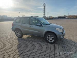 Серый Тойота РАВ 4 2004 в Рига, объемом двигателя 2.00 л и пробегом 198 тыс. км за 2900 €, фото 4 на AUTOMOTO.COM.LV