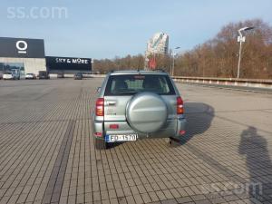 Серый Тойота РАВ 4 2004 в Рига, объемом двигателя 2.00 л и пробегом 198 тыс. км за 2900 €, фото 7 на AUTOMOTO.COM.LV