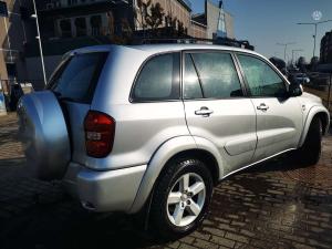 Pelēks Toyota RAV4 2004 Viļņa, ar dzinēja tilpumu 2.00 L un nobraukumu 255 tūkst. km par 3450 €, foto 6 vietnē AUTOMOTO.COM.LV