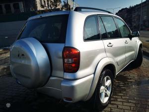 Pelēks Toyota RAV4 2004 Viļņa, ar dzinēja tilpumu 2.00 L un nobraukumu 255 tūkst. km par 3450 €, foto 8 vietnē AUTOMOTO.COM.LV