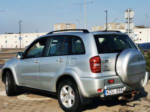 Pelēks Toyota RAV4 2004 Viļņa, ar dzinēja tilpumu 2.00 L un nobraukumu 255 tūkst. km par 3450 €, foto 14 vietnē AUTOMOTO.COM.LV