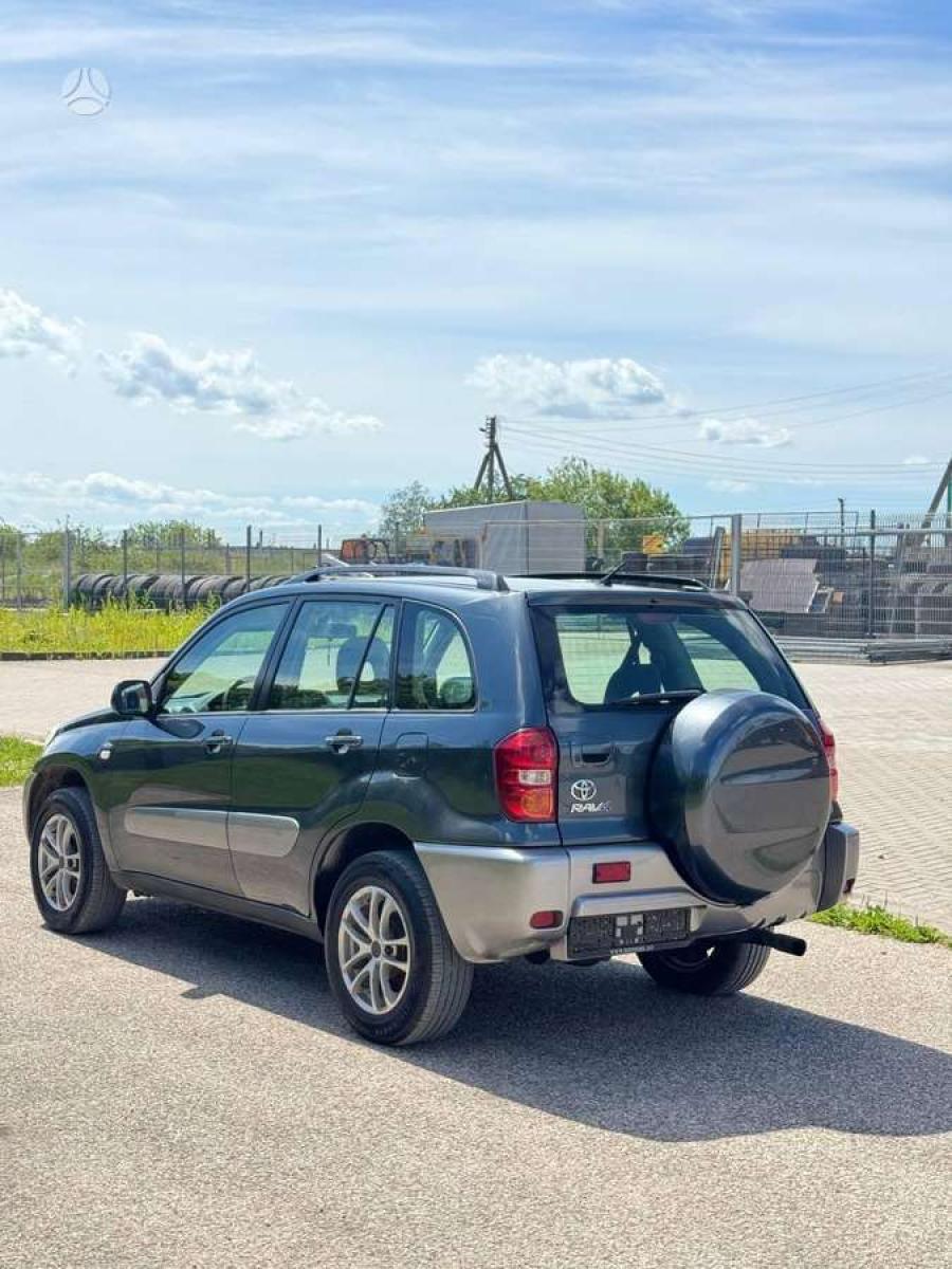 Pelēks Toyota RAV4 2004 Kauņa, ar dzinēja tilpumu 0.00 L un nobraukumu 266 tūkst. km par 3200 €, foto 8 vietnē AUTOMOTO.COM.LV