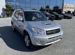 Grey Toyota RAV4 2004 in Telschi, with an engine capacity of 2.00 L and mileage of 281 thousand km for 3990 €, photo  on AUTOMOTO.COM.LV