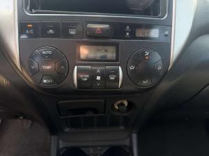 Grey Toyota RAV4 2004 in Vilnius, with an engine capacity of 2.00 L and mileage of 200 thousand km for 1999 €, photo 12 on AUTOMOTO.COM.LV