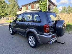 Pelēks Toyota RAV4 2004 Viļņa, ar dzinēja tilpumu 2.00 L un nobraukumu 280 tūkst. km par 2500 €, foto 3 vietnē AUTOMOTO.COM.LV