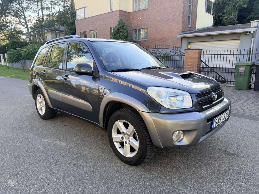 Pelēks Toyota RAV4 2004 Viļņa, ar dzinēja tilpumu 2.00 L un nobraukumu 280 tūkst. km par 2500 €, foto 6 vietnē AUTOMOTO.COM.LV