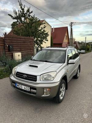 Toyota RAV4 2004 ViļÅa vietnÄ PelÄks Toyota RAV4 2004 ViļÅa, ar dzinÄja tilpumu 2.00 L un nobraukumu 253 tÅ«kst. km par 1900 ā¬, foto 1 vietnÄ AUTOMOTO.COM.LV