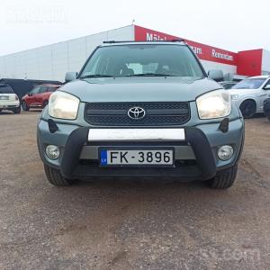 Pelēks Toyota RAV4 2005 Daugavpils, ar dzinēja tilpumu 2.00 L un nobraukumu 0 tūkst. km par 3450 €, foto 3 vietnē AUTOMOTO.COM.LV