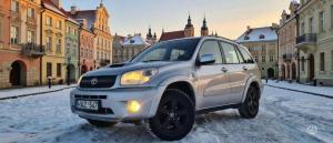 Grey Toyota RAV4 2005 in Vilnius, with an engine capacity of 2.00 L and mileage of 320 thousand km for 3750 €, photo 2 on AUTOMOTO.COM.LV