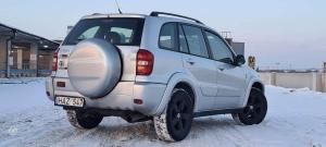 Grey Toyota RAV4 2005 in Vilnius, with an engine capacity of 2.00 L and mileage of 320 thousand km for 3750 €, photo 3 on AUTOMOTO.COM.LV