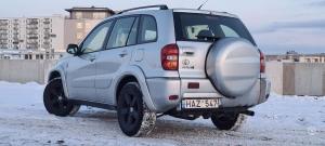 Grey Toyota RAV4 2005 in Vilnius, with an engine capacity of 2.00 L and mileage of 320 thousand km for 3750 €, photo 4 on AUTOMOTO.COM.LV