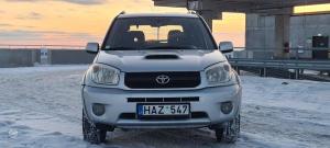 Grey Toyota RAV4 2005 in Vilnius, with an engine capacity of 2.00 L and mileage of 320 thousand km for 3750 €, photo 5 on AUTOMOTO.COM.LV