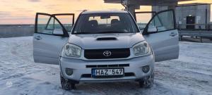 Grey Toyota RAV4 2005 in Vilnius, with an engine capacity of 2.00 L and mileage of 320 thousand km for 3750 €, photo 19 on AUTOMOTO.COM.LV