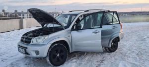 Grey Toyota RAV4 2005 in Vilnius, with an engine capacity of 2.00 L and mileage of 320 thousand km for 3750 €, photo 24 on AUTOMOTO.COM.LV