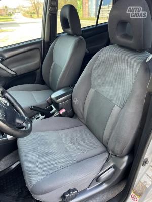 Pelēks Toyota RAV4 2005 Kaišiadorys, ar dzinēja tilpumu 2.00 L un nobraukumu 330 tūkst. km par 2200 €, foto 20 vietnē AUTOMOTO.COM.LV