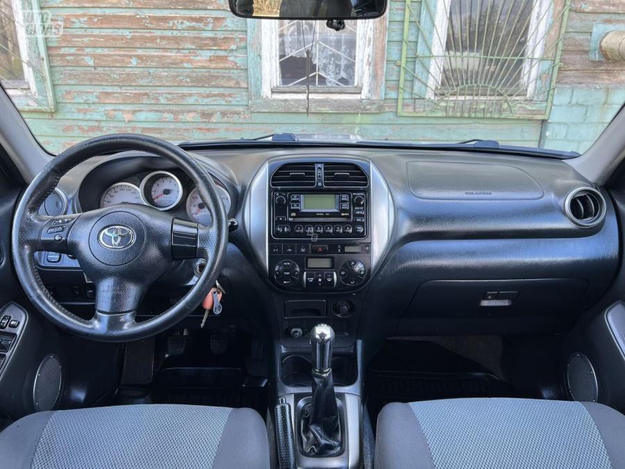 Pelēks Toyota RAV4 2005 Kaišiadorys, ar dzinēja tilpumu 2.00 L un nobraukumu 330 tūkst. km par 2200 €, foto 23 vietnē AUTOMOTO.COM.LV