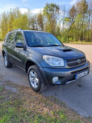 Pelēks Toyota RAV4 2005 Kauņa, ar dzinēja tilpumu 2.00 L un nobraukumu 237 tūkst. km par 3200 €, foto 3 vietnē AUTOMOTO.COM.LV