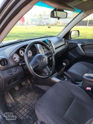 Pelēks Toyota RAV4 2005 Kauņa, ar dzinēja tilpumu 2.00 L un nobraukumu 237 tūkst. km par 3200 €, foto 11 vietnē AUTOMOTO.COM.LV