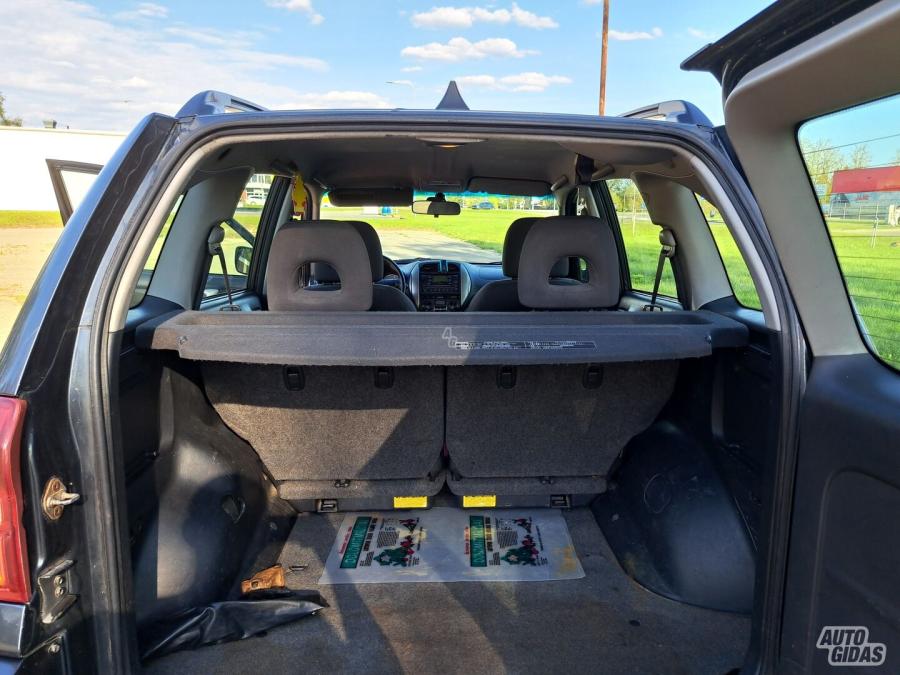 Pelēks Toyota RAV4 2005 Kauņa, ar dzinēja tilpumu 2.00 L un nobraukumu 237 tūkst. km par 3200 €, foto 14 vietnē AUTOMOTO.COM.LV
