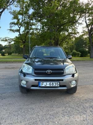 Pelēks Toyota RAV4 2005 Valmiera, ar dzinēja tilpumu 2.00 L un nobraukumu 280 tūkst. km par 2300 €, foto 4 vietnē AUTOMOTO.COM.LV