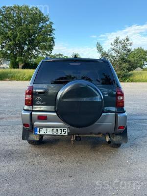 Pelēks Toyota RAV4 2005 Valmiera, ar dzinēja tilpumu 2.00 L un nobraukumu 280 tūkst. km par 2300 €, foto 5 vietnē AUTOMOTO.COM.LV