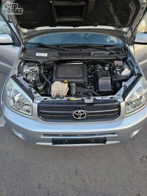 Grey Toyota RAV4 2005 in Marijampole, with an engine capacity of 2.00 L and mileage of 224 thousand km for 3599 €, photo 18 on AUTOMOTO.COM.LV