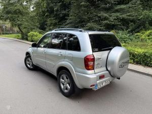 Grey Toyota RAV4 2005 in Vilnius, with an engine capacity of 2.00 L and mileage of 200 thousand km for 2999 €, photo 7 on AUTOMOTO.COM.LV