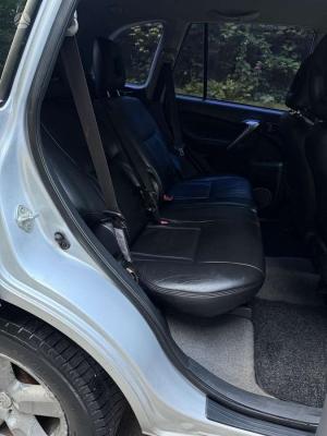 Grey Toyota RAV4 2005 in Vilnius, with an engine capacity of 2.00 L and mileage of 200 thousand km for 2999 €, photo 22 on AUTOMOTO.COM.LV