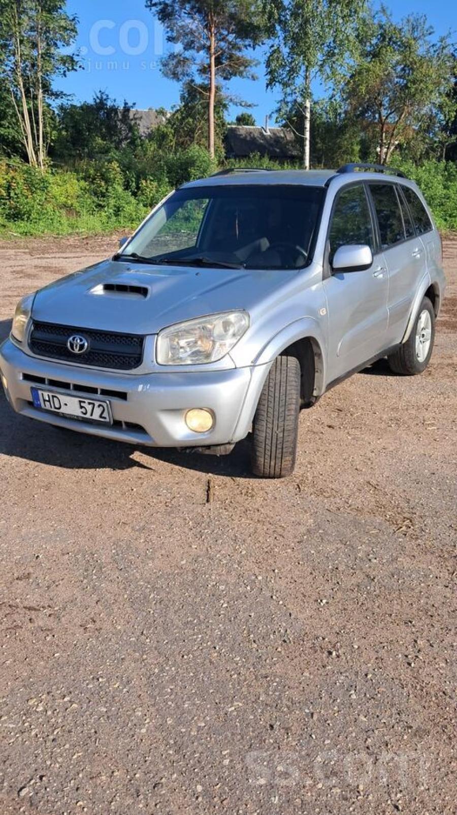 Pelēks Toyota RAV4 2005 Daugavpils, ar dzinēja tilpumu 2.00 L un nobraukumu 244 tūkst. km par 1850 €, foto 1 vietnē AUTOMOTO.COM.LV