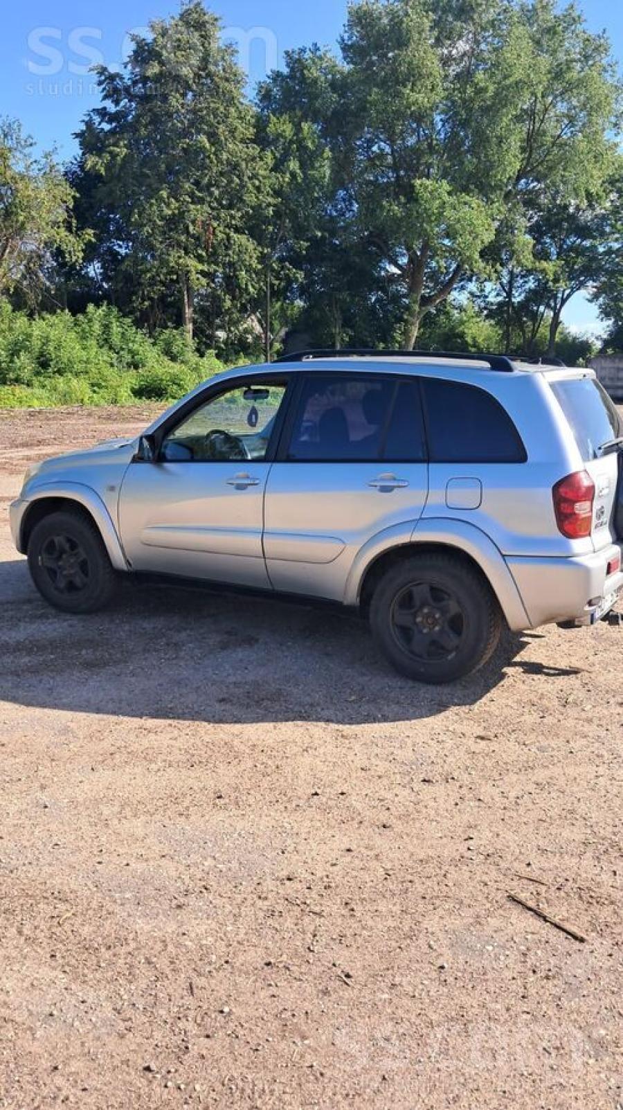 Pelēks Toyota RAV4 2005 Daugavpils, ar dzinēja tilpumu 2.00 L un nobraukumu 244 tūkst. km par 1850 €, foto 13 vietnē AUTOMOTO.COM.LV