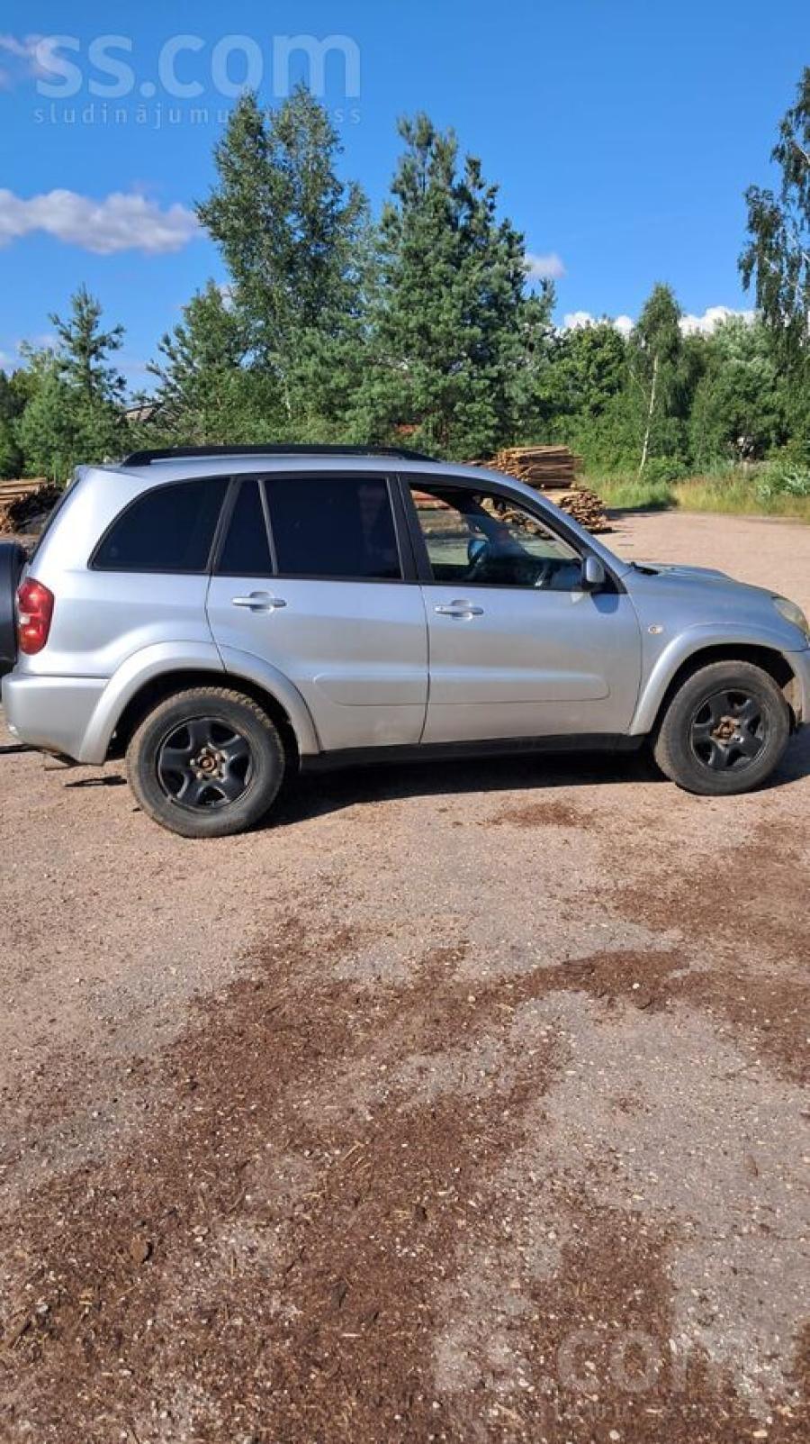 Pelēks Toyota RAV4 2005 Daugavpils, ar dzinēja tilpumu 2.00 L un nobraukumu 244 tūkst. km par 1850 €, foto 23 vietnē AUTOMOTO.COM.LV
