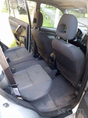 Pelēks Toyota RAV4 2005 Rīga, ar dzinēja tilpumu 2.00 L un nobraukumu 232 tūkst. km par 3000 €, foto 8 vietnē AUTOMOTO.COM.LV