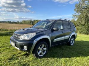 Серый Тойота РАВ 4 2005 в Тракай, объемом двигателя 2.00 л и пробегом 260 тыс. км за 2750 €, фото  на AUTOMOTO.COM.LV