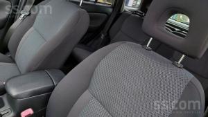 Grey Toyota RAV4 2005 in Riga, with an engine capacity of 2.00 L and mileage of 232 thousand km for 2950 €, photo 5 on AUTOMOTO.COM.LV