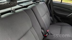 Grey Toyota RAV4 2005 in Riga, with an engine capacity of 2.00 L and mileage of 232 thousand km for 2950 €, photo 9 on AUTOMOTO.COM.LV