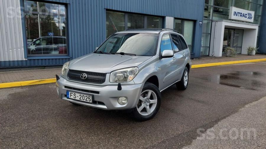 Grey Toyota RAV4 2005 in Riga, with an engine capacity of 2.00 L and mileage of 232 thousand km for 2950 €, photo 19 on AUTOMOTO.COM.LV