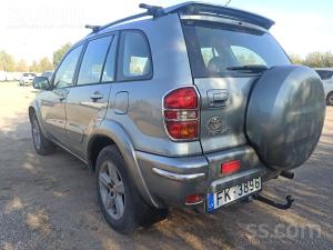 Grey Toyota RAV4 2005 in Daugavpils, with an engine capacity of 2.00 L and mileage of 0 thousand km for 3450 €, photo 7 on AUTOMOTO.COM.LV