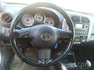Grey Toyota RAV4 2005 in Daugavpils, with an engine capacity of 2.00 L and mileage of 0 thousand km for 3450 €, photo 15 on AUTOMOTO.COM.LV